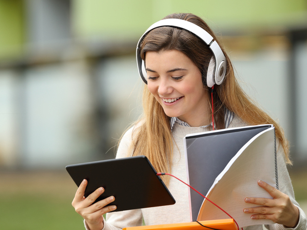 Implement Courses with Complete Learning Resources